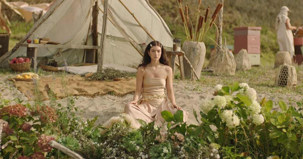 Lorde adds video teaser SOLSTICE to her website...