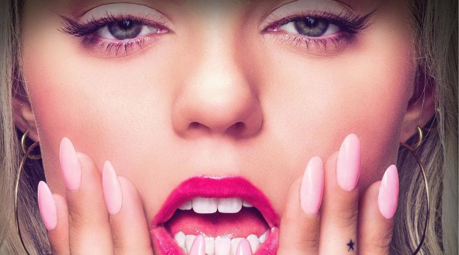 Insta-stalking Renee Rapp